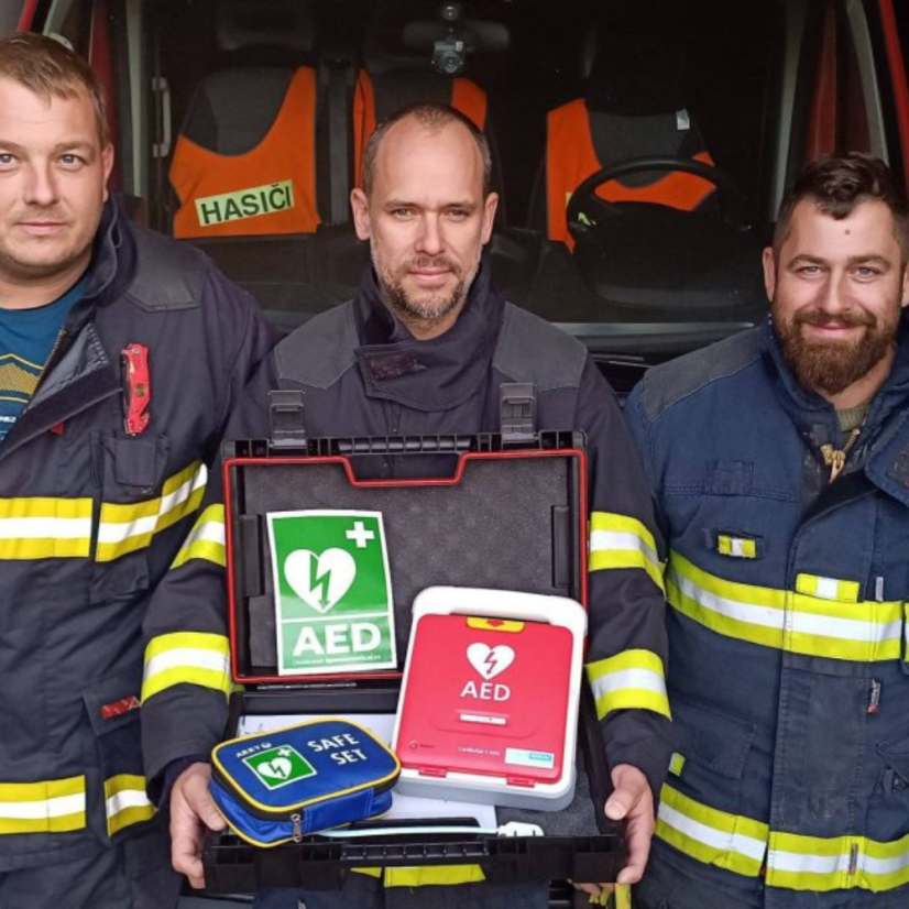 AED Defibrilátor CardioAid-1 360J :: Defibrilátory AED (Automatický ...